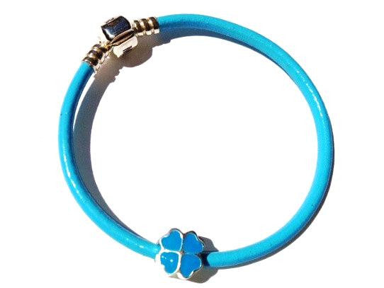 Pendant - Light Blue Shamrock | Mimosura Jewellery for Kids